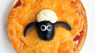 Get Ready for the Shaun The Sheep Movie with Mini Pizza | Cutefetti