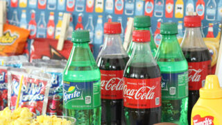 Score with These 9 Football Party Spreads | Cutefetti