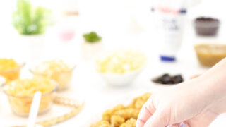 How to Create a Delicious Totchos Bar | Cutefetti