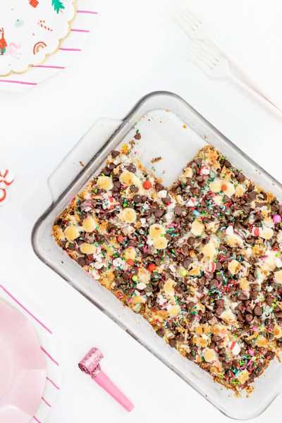 Christmas Magic Cookie Bars | Cutefetti