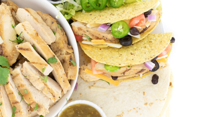 Easy Chicken Taco Board | Cutefetti