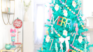Teal Christmas Tree Decor Ideas | Cutefetti