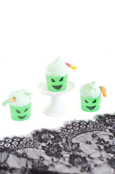 Oogie Boogie Gelatin Cups for Halloween | Cutefetti