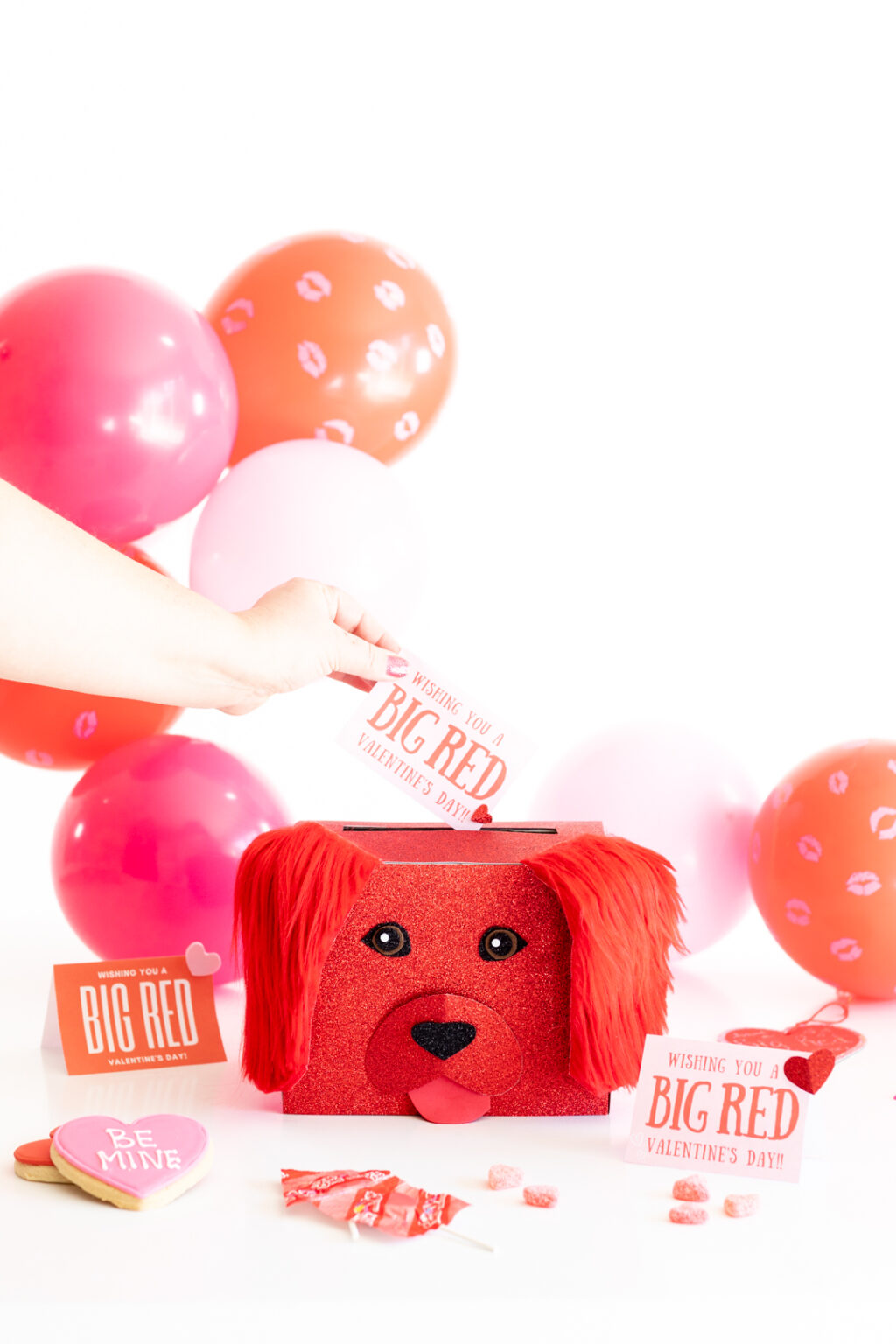 Clifford Valentine's Day Collection Box