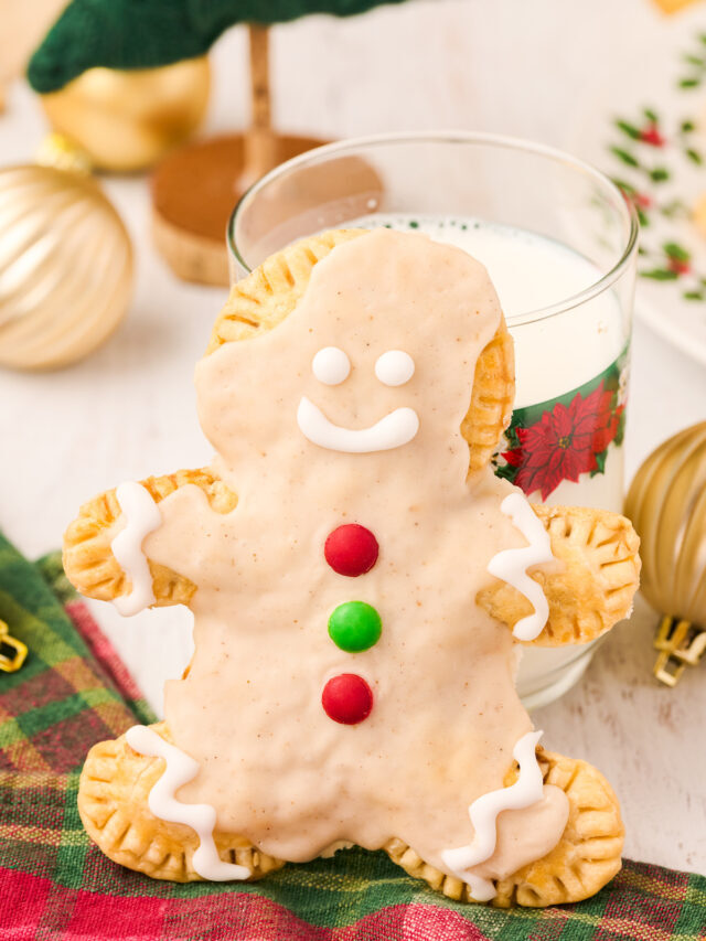 Creative Homemade Winter Gingerbread Man Poptarts Story | Cutefetti