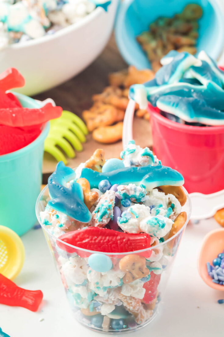 How To Make Shark Bait Snack Mix | Cutefetti