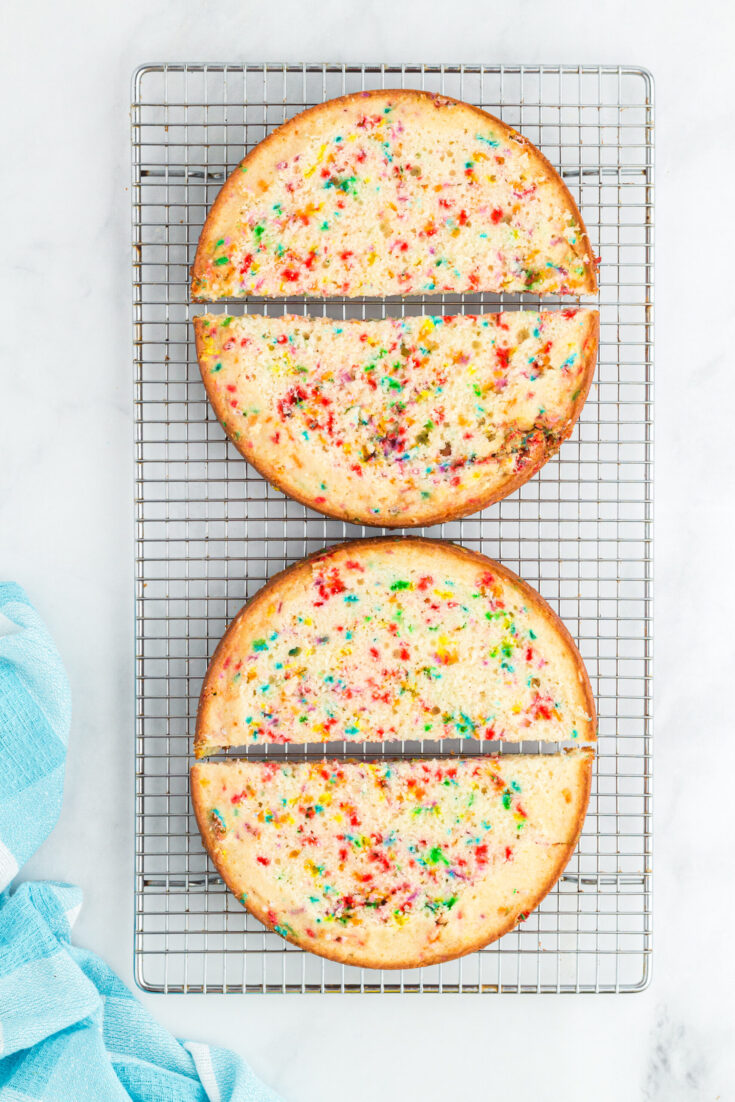 How to Make a Funfetti Rainbow Cake – Perfect for Every Celebration ...