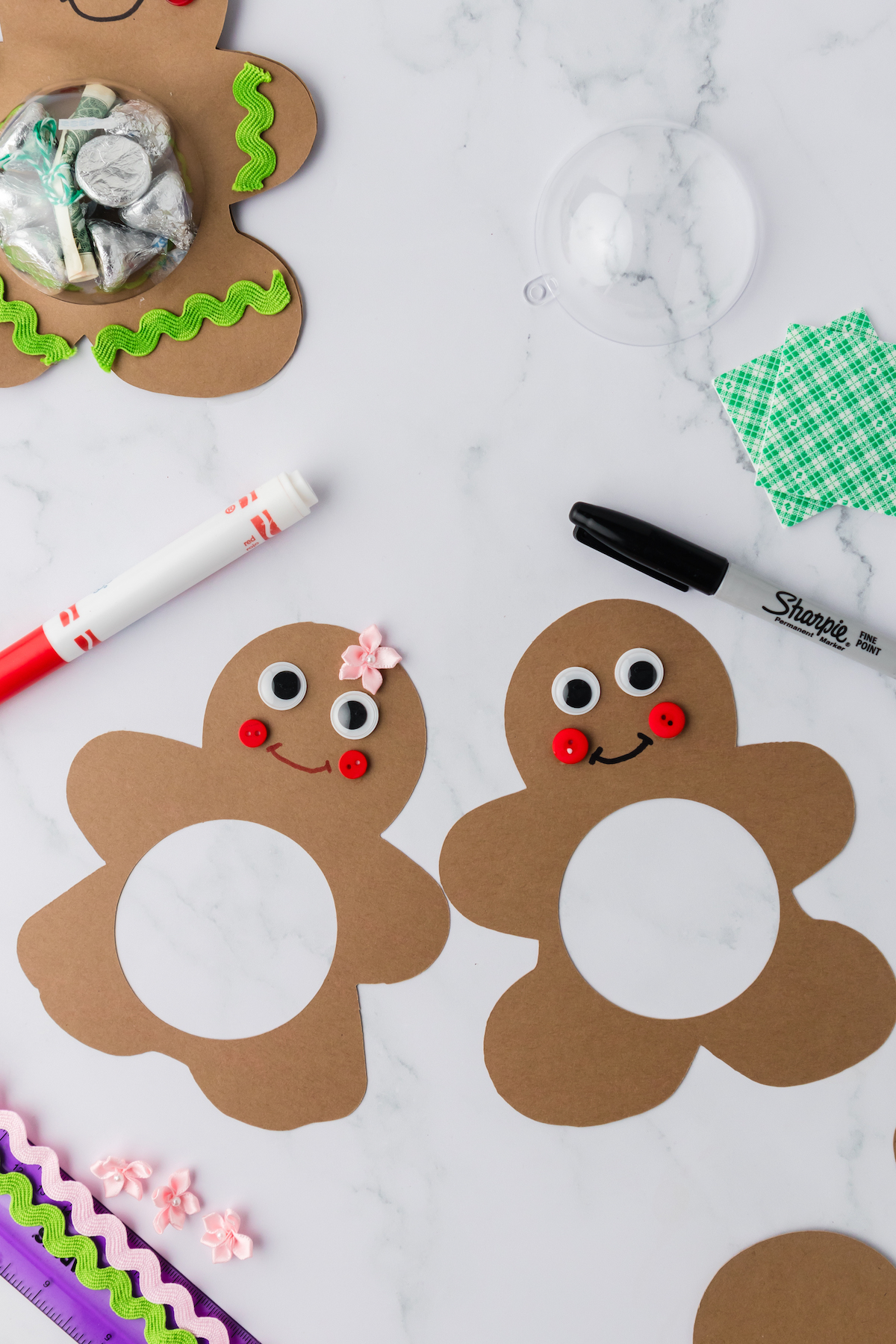 Free Gingerbread Candy Dome Craft with Template | Cutefetti