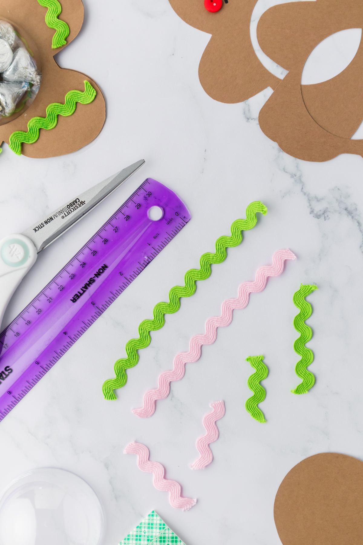 Free Gingerbread Candy Dome Craft with Template