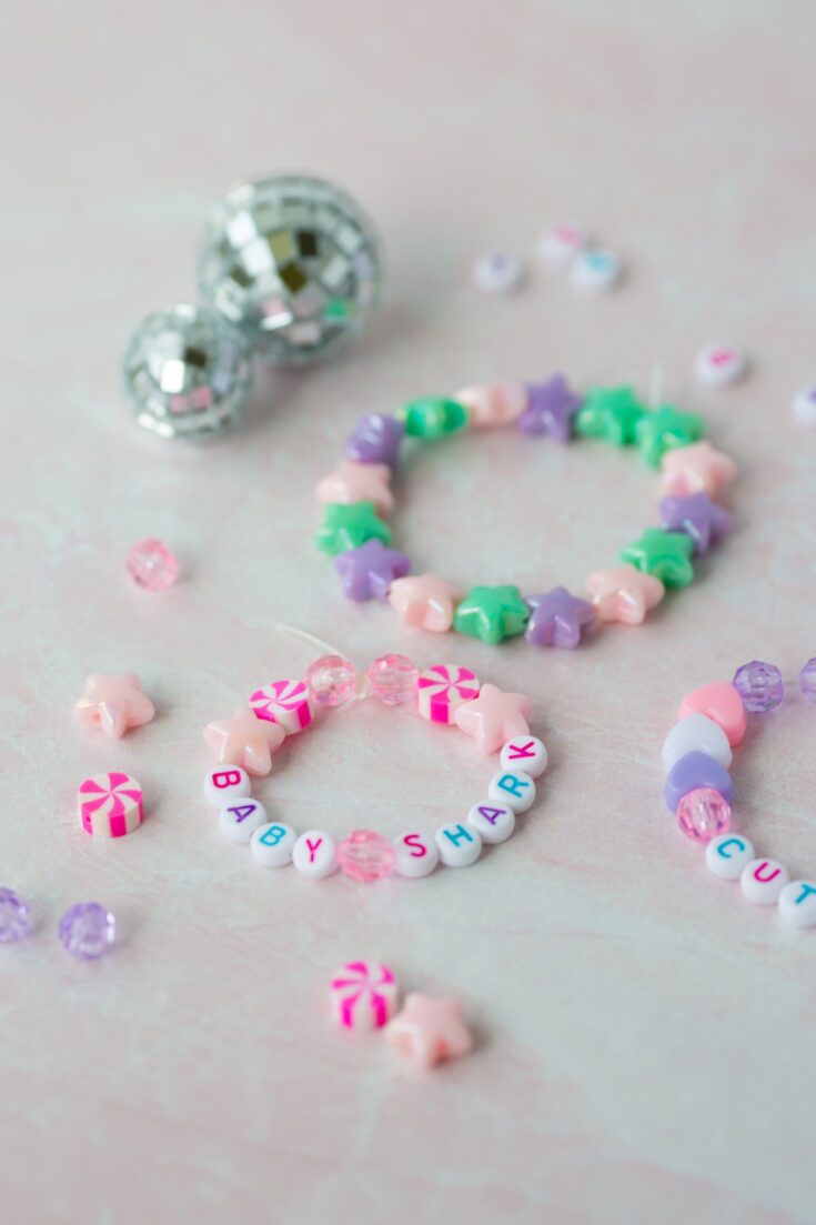 DIY FIN-ship Bracelet Craft