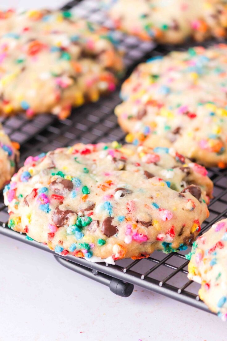 Funfetti Birthday Cookies to Make Your Celebration Pop | Cutefetti