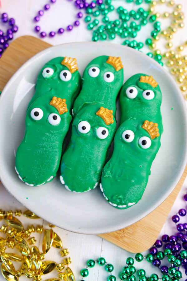 Chomp on these Alligator Cookies Right Now
