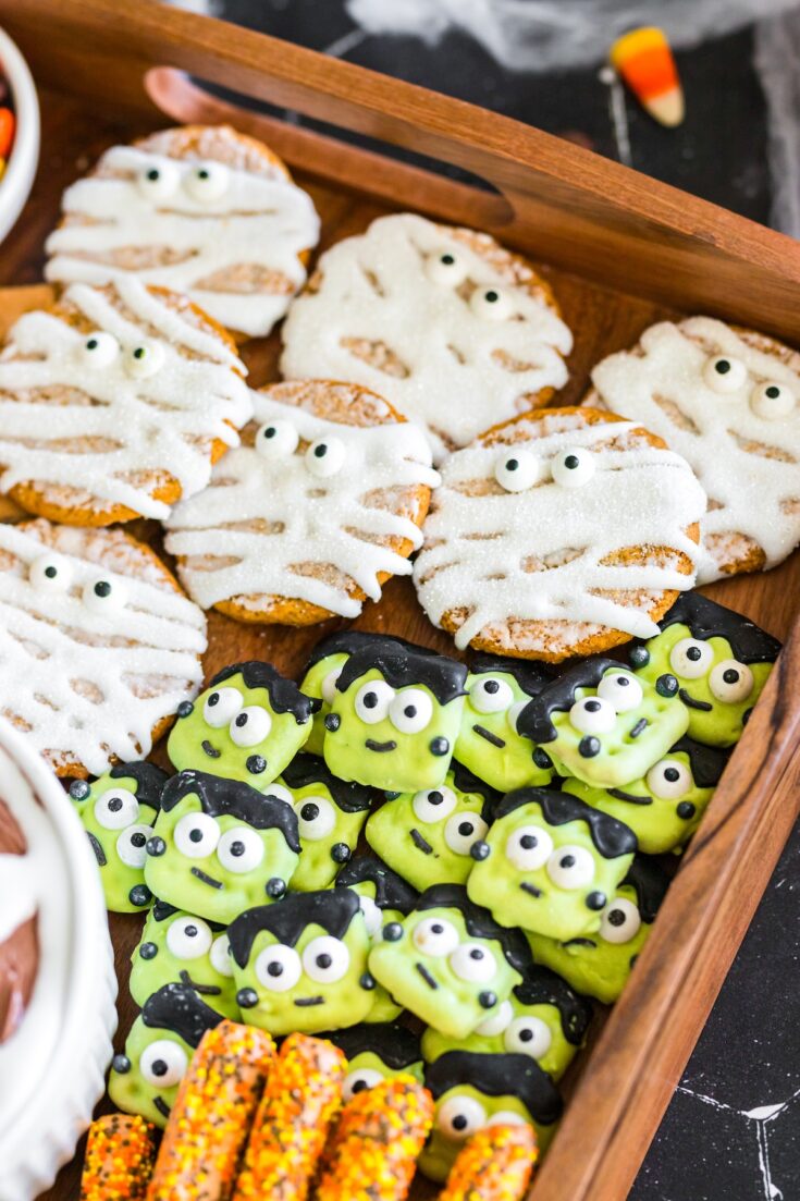 The Halloween Dessert Board You Need to Make | Cutefetti