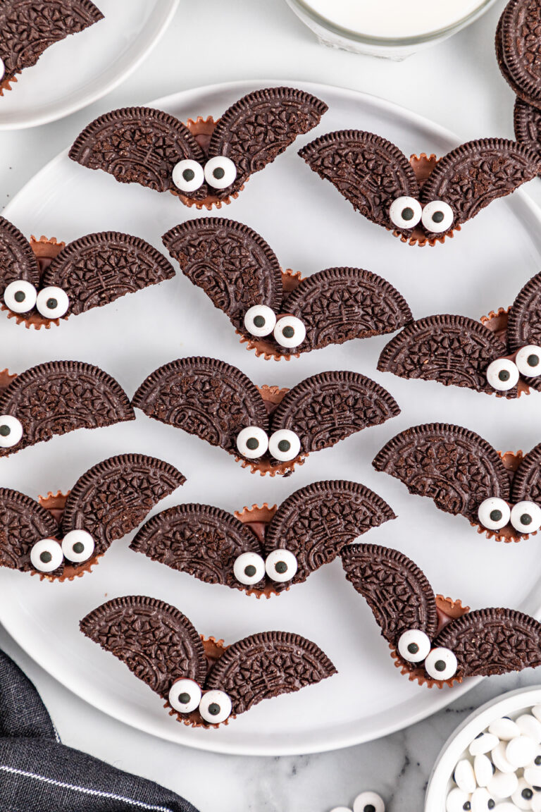 How to Make OREO Bats for Halloween | Cutefetti