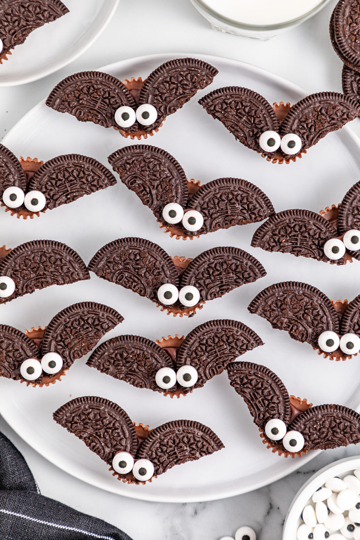 How to Make OREO Bats for Halloween