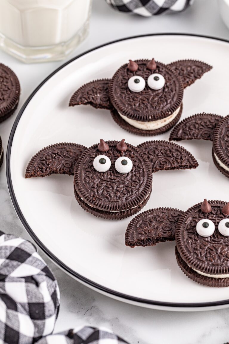 How to Make Double Stuf OREO Bat Cookies | Cutefetti