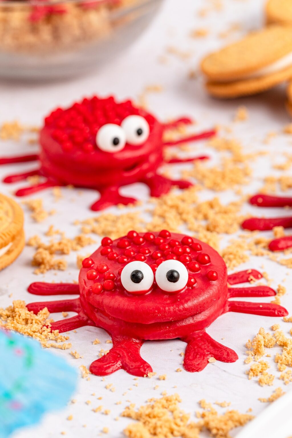 How to Make Fun and Easy Crab OREO Cookies | Cutefetti