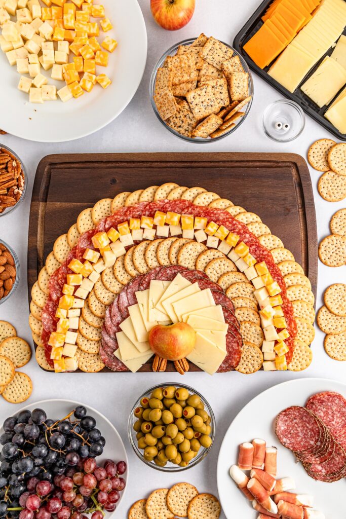 The Best Turkey Charcuterie Board to Make For Thanksgiving