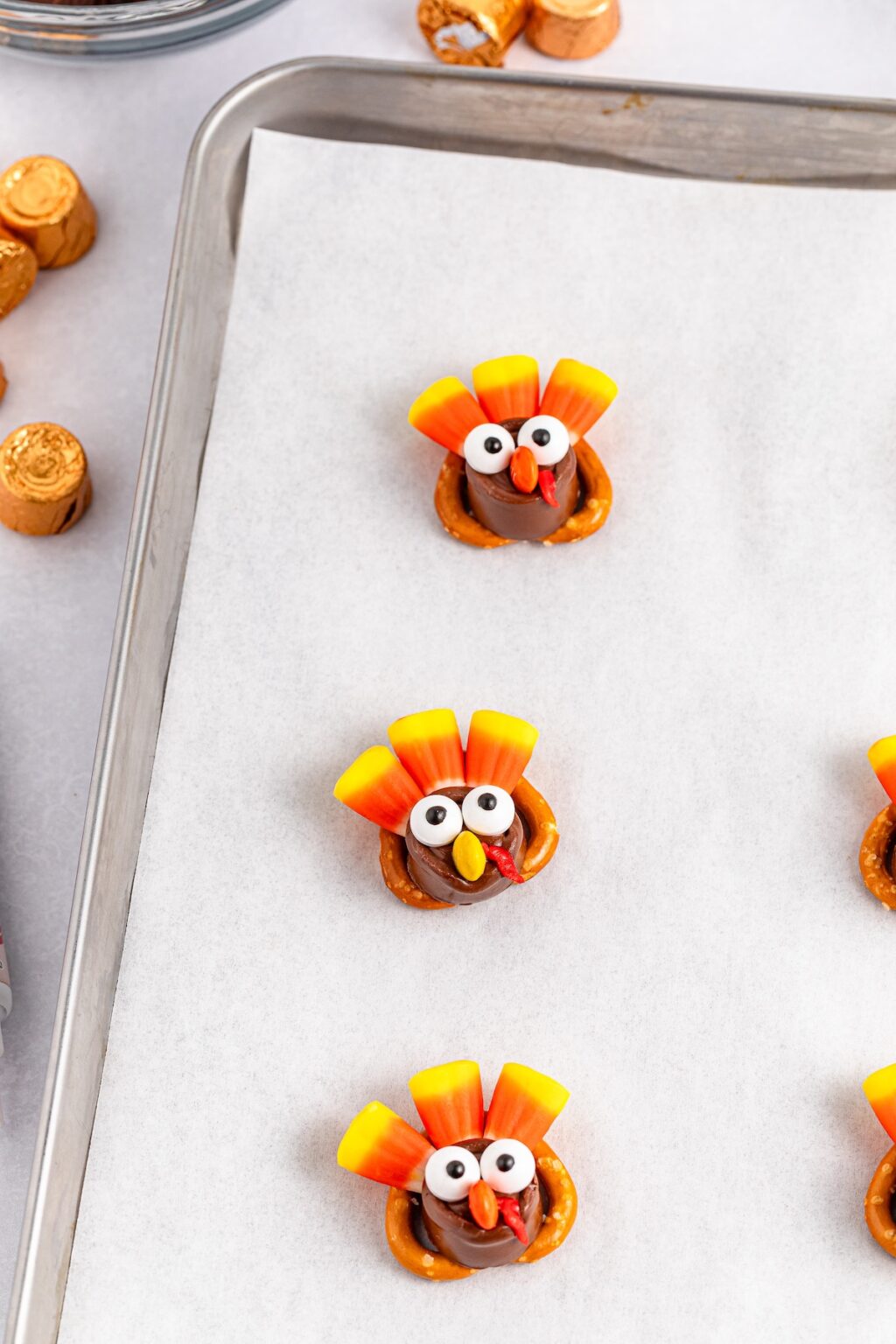 These Mini Pretzel Turkeys Will Make You Giggle