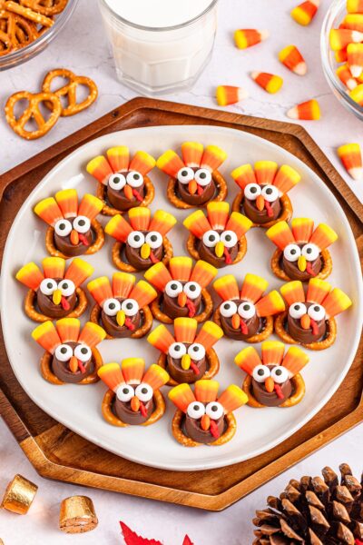 These Mini Pretzel Turkeys Will Make You Giggle