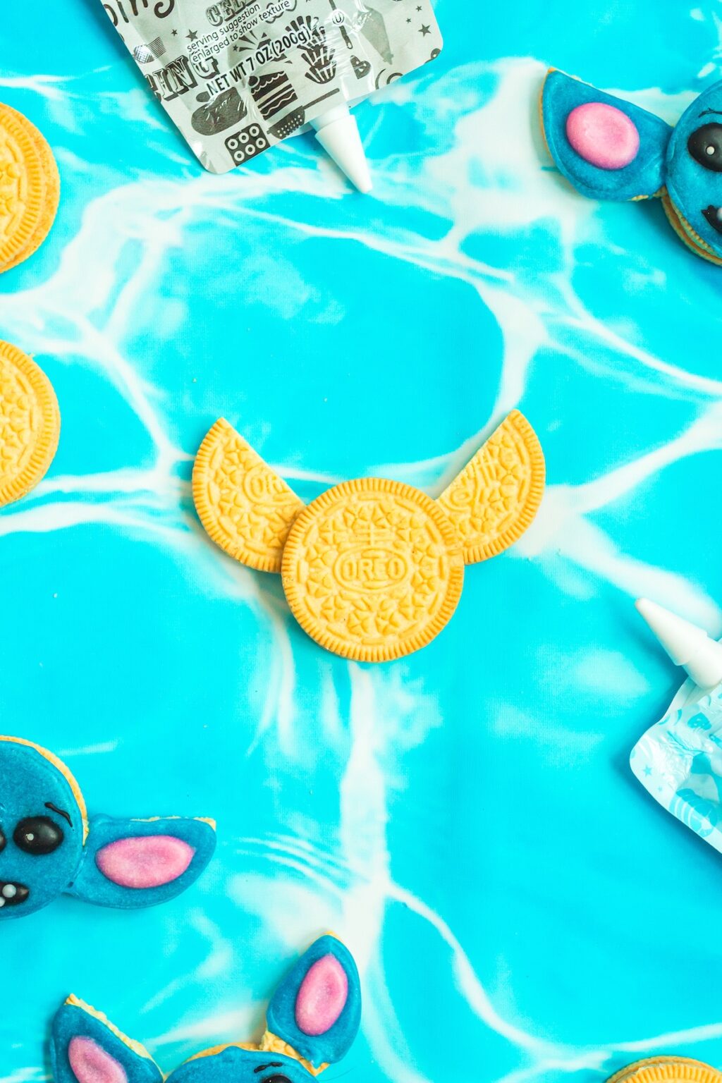 Celebrate with the Ultimate Lilo and Stitch Snack Board | Cutefetti