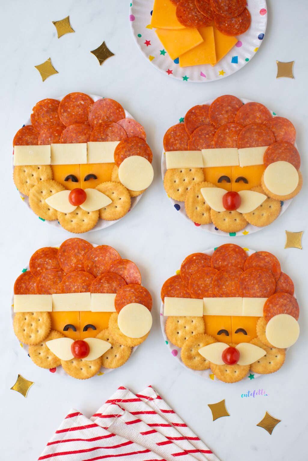 The Santa Snack Plates That Should Be Breaking the Internet :P